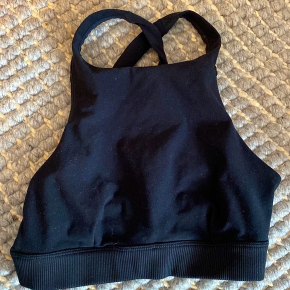 ALO Yoga | Tops | Alo Top | Poshmark